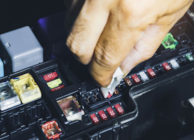 How to Check and Change a Blown Car Fuse | CARFAX