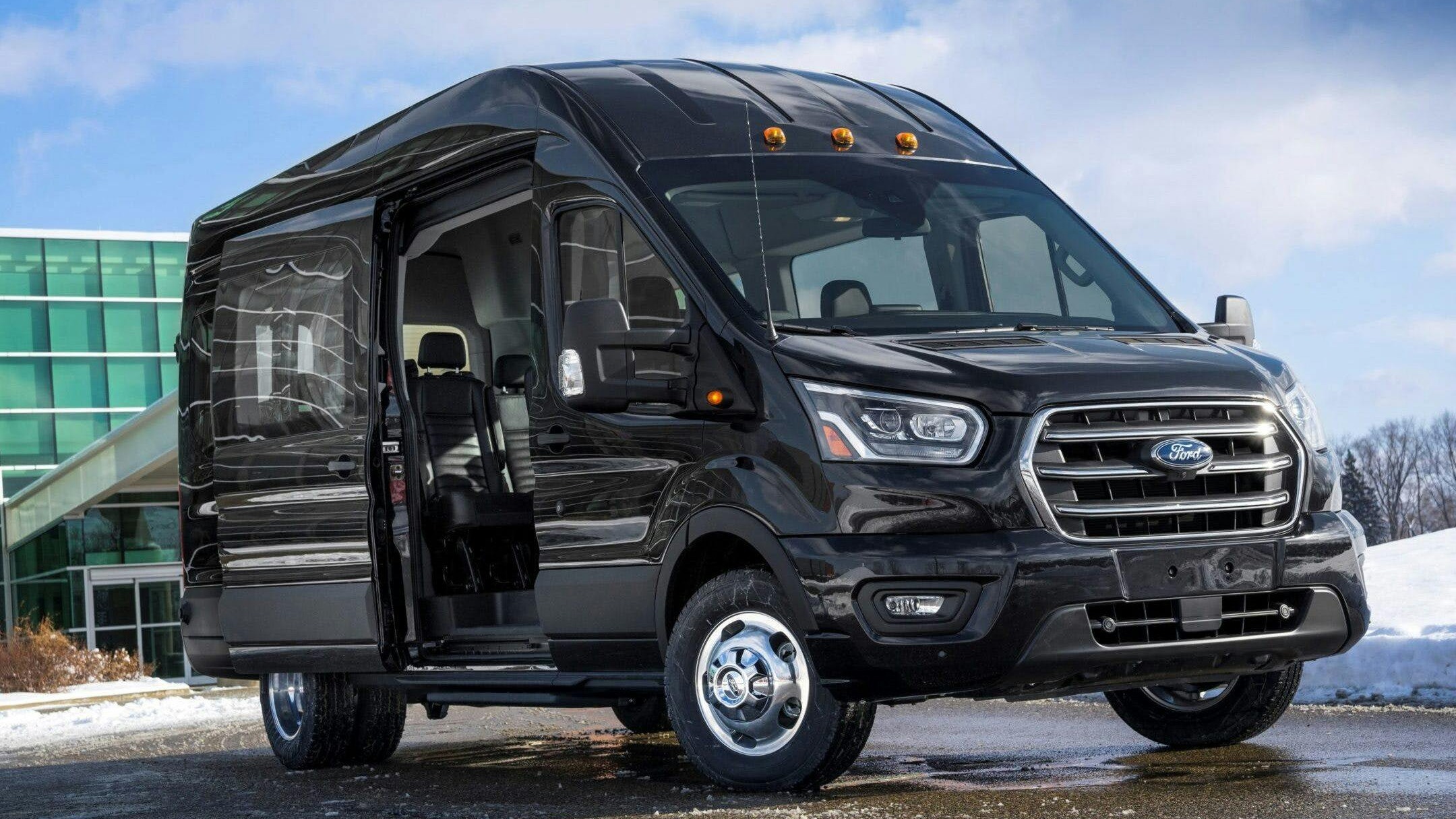 Best 10-Passenger Vans in 2026 | CARFAX