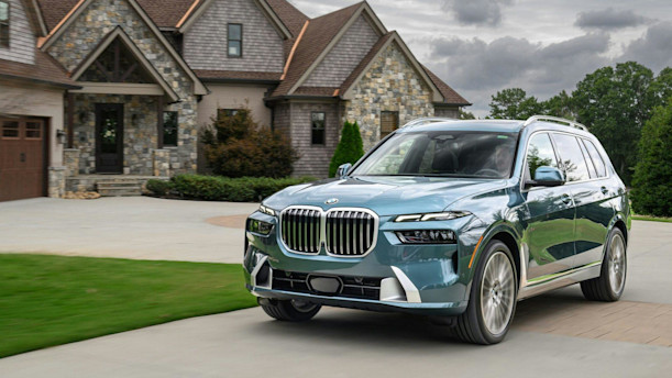 Best Full-Size Luxury SUVs of 2026 | CARFAX