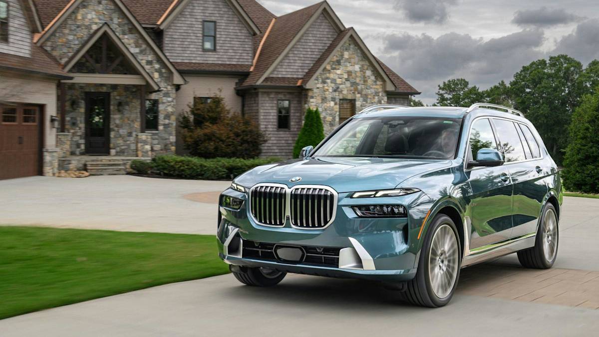 Best Full-Size Luxury SUVs of 2026 | CARFAX