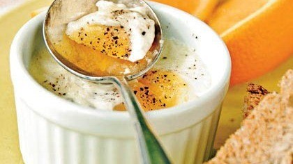 Brekky eggs en cocotte | Lorraine