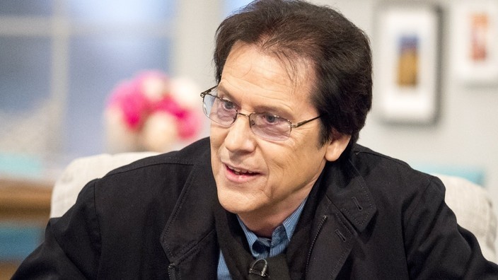 Shakin' Stevens on surviving near-fatal heart attack | Lorraine
