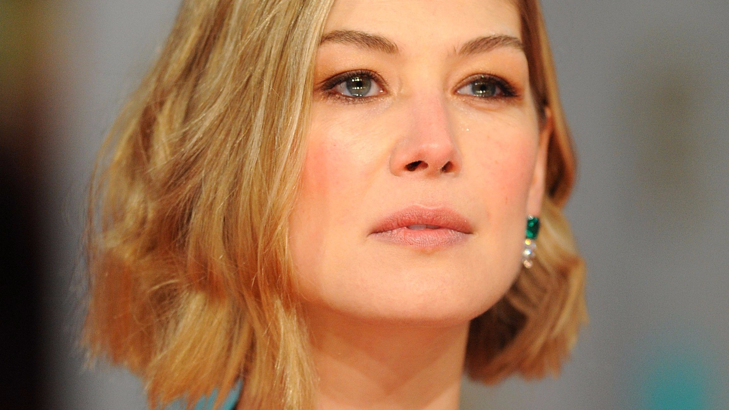 Who would make the perfect female 007? | Lorraine