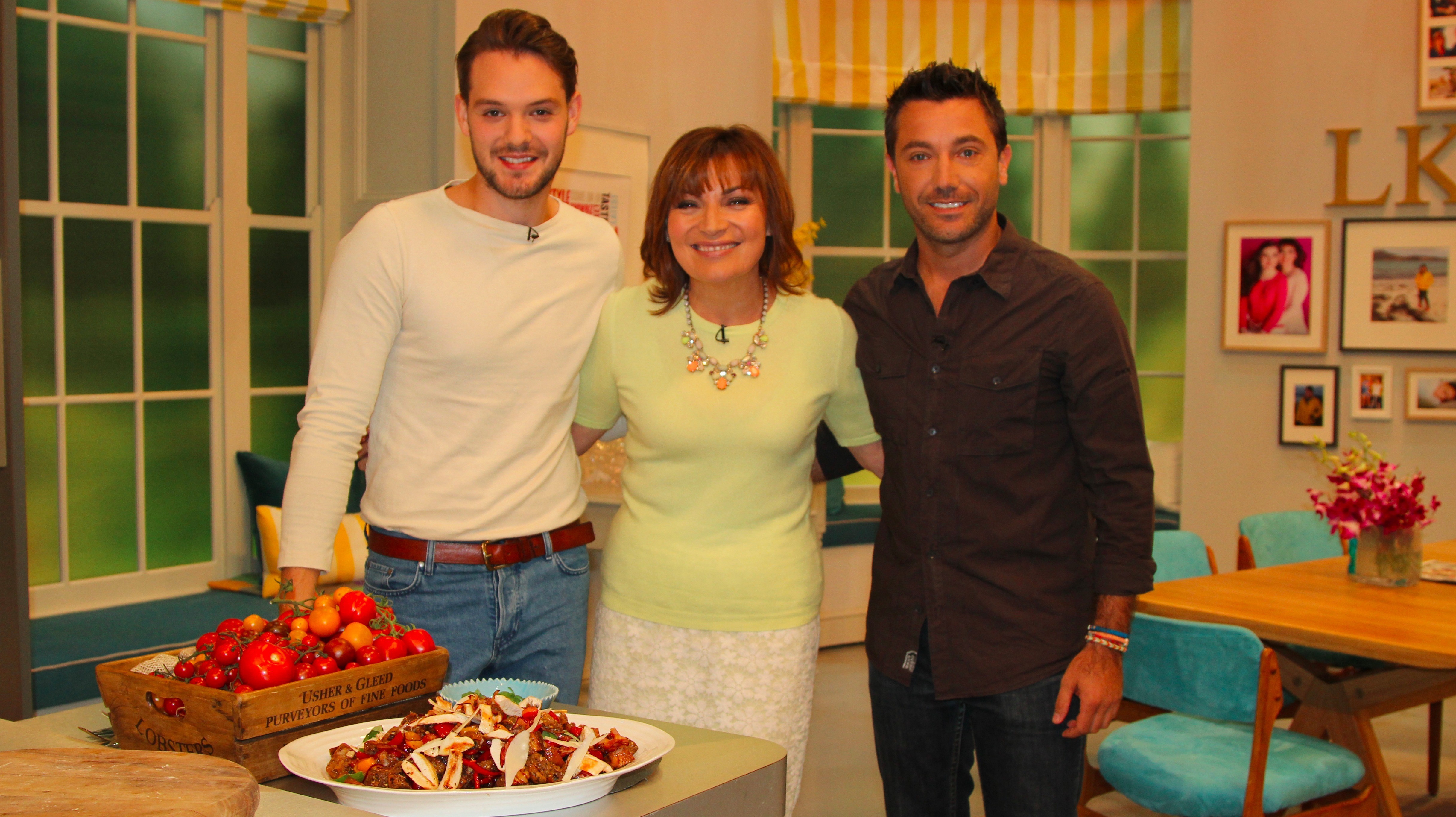 Chicken panzanella salad recipe | Lorraine