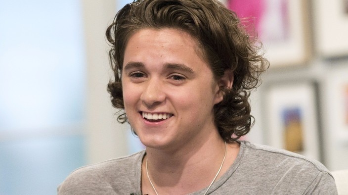 The Vamps singer Brad Simpson is looking for love! | Lorraine