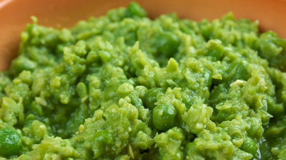 Sally Bee’s mushy peas | Lorraine