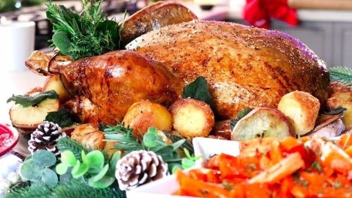 Nadia Sawalha's Christmas Day turkey feast | Lorraine