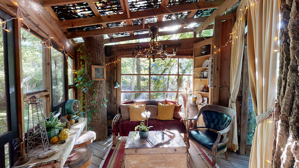 Reconnect with mother nature at Airbnb’s most popular treehouse ...