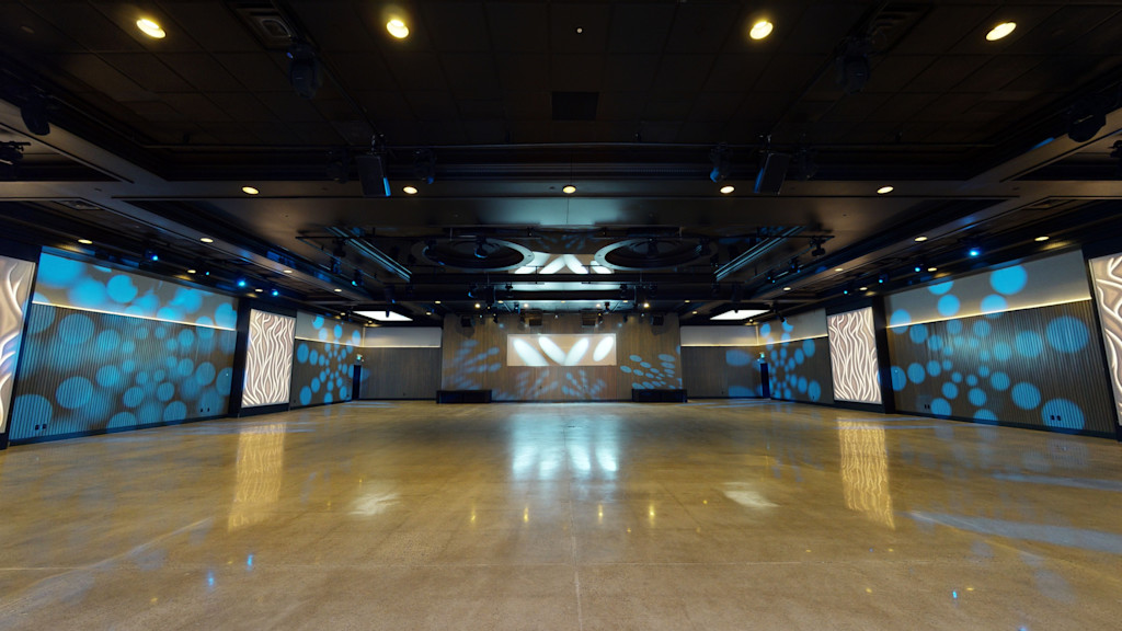 Tour the halls of a beautiful event venue without ever stepping foot ...