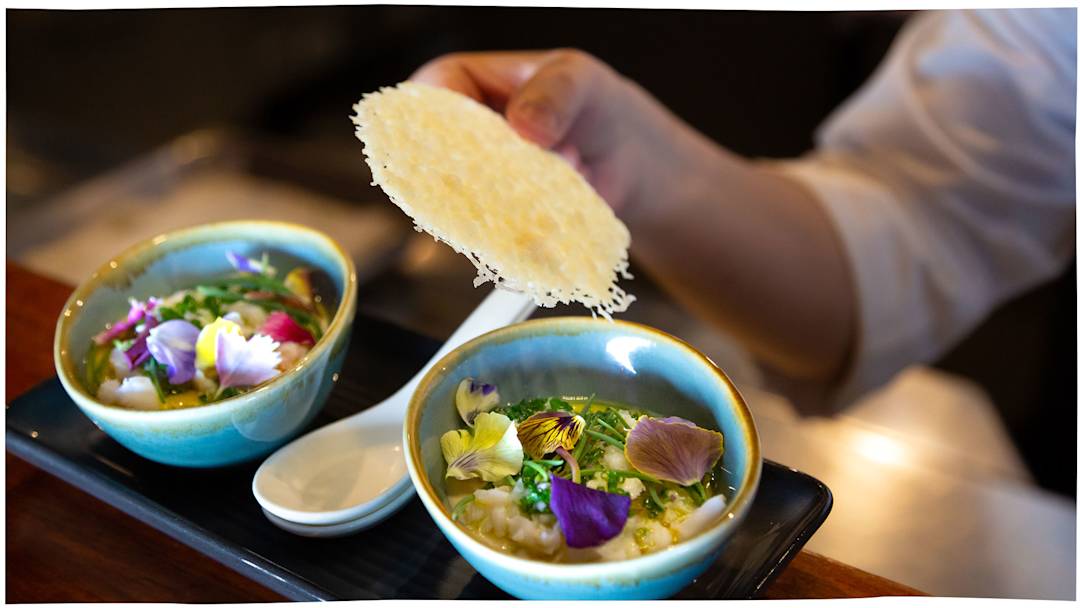 Eleven heavenly places to eat and drink in Mooloolaba - Visit Sunshine ...