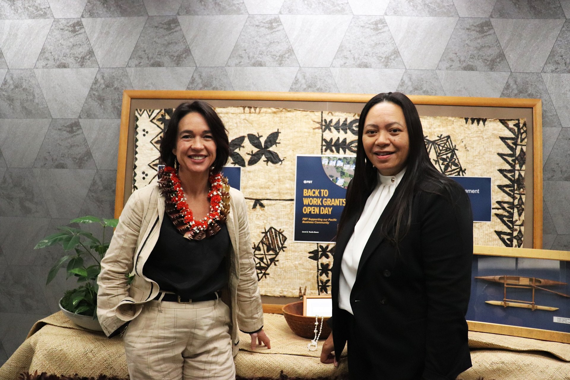 Small Business Minister Ginny Andersen Visits Pacific Business Trust