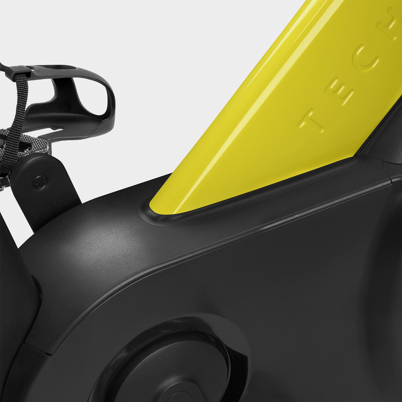 Technogym Group Cycle Ride: Commercial gym bike | Technogym