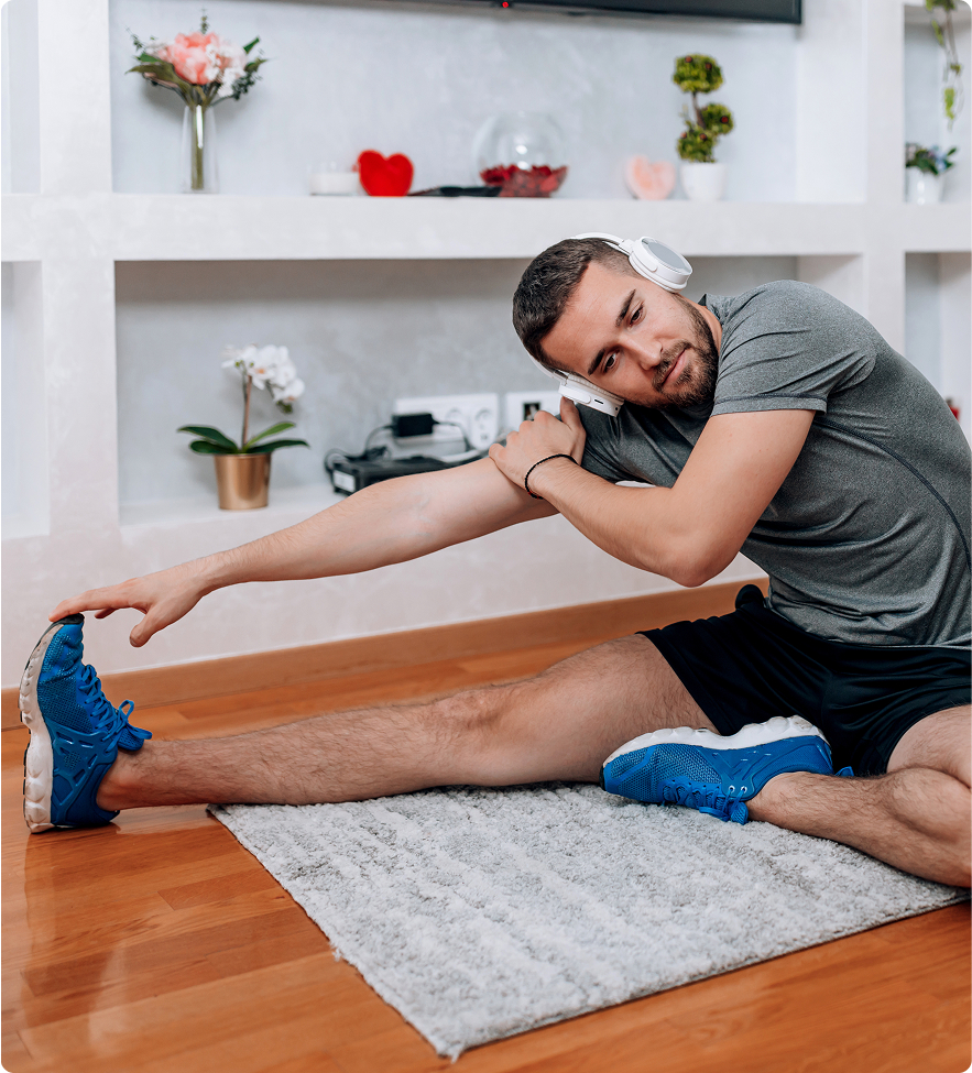 6 STRETCHES TO HELP BEAT DOMS AND TIGHT MUSCLES | Technogym United Kingdom