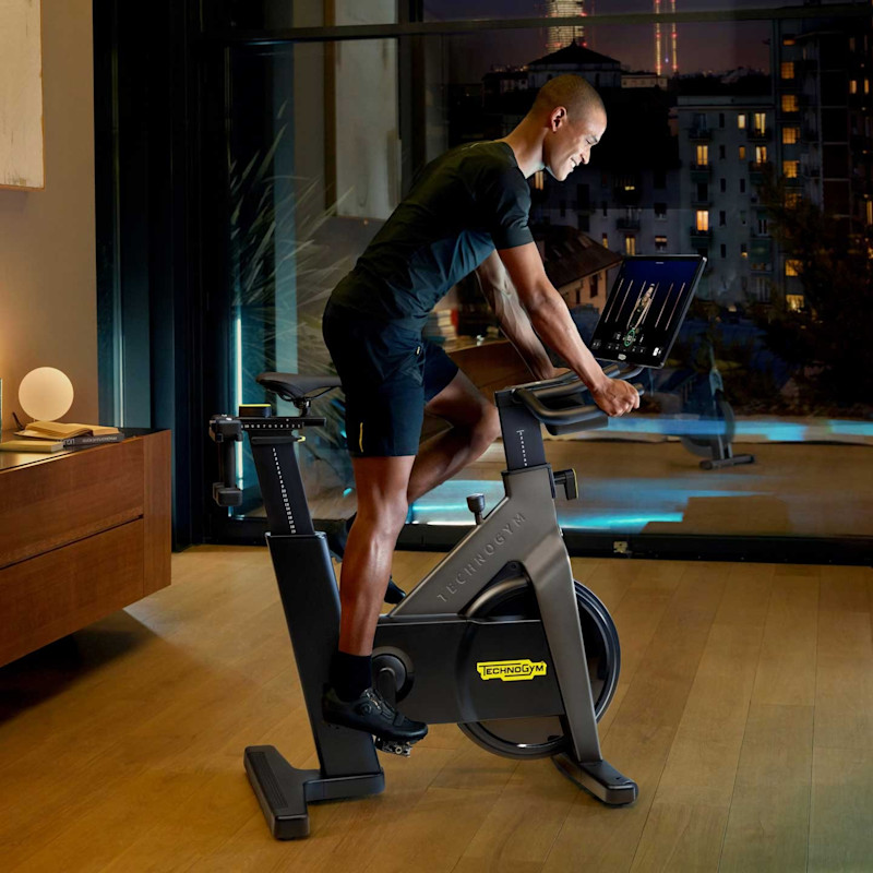 Cardio training at home: exercises and routines | Technogym United Kingdom