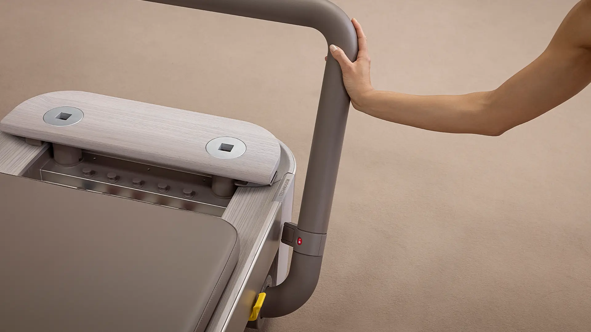 Technogym Reform: Premium Pilates Reformer Machine | Technogym United ...