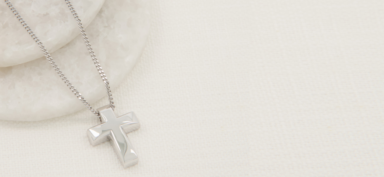 Discreet Ashes Pendant - Co-op Funeralcare