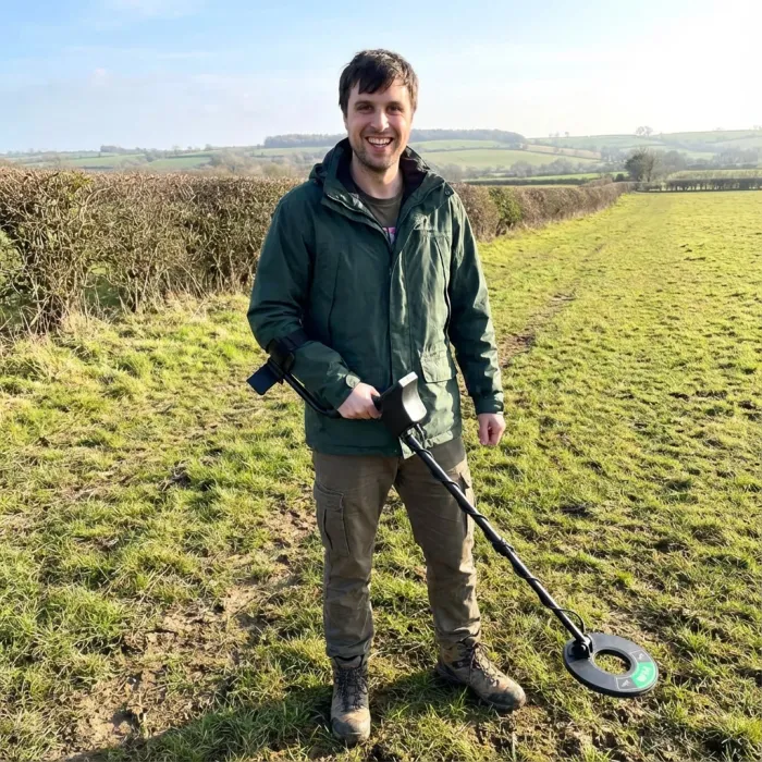 Viking VK10+ Metal Detector Review UK | Iron & Dirt