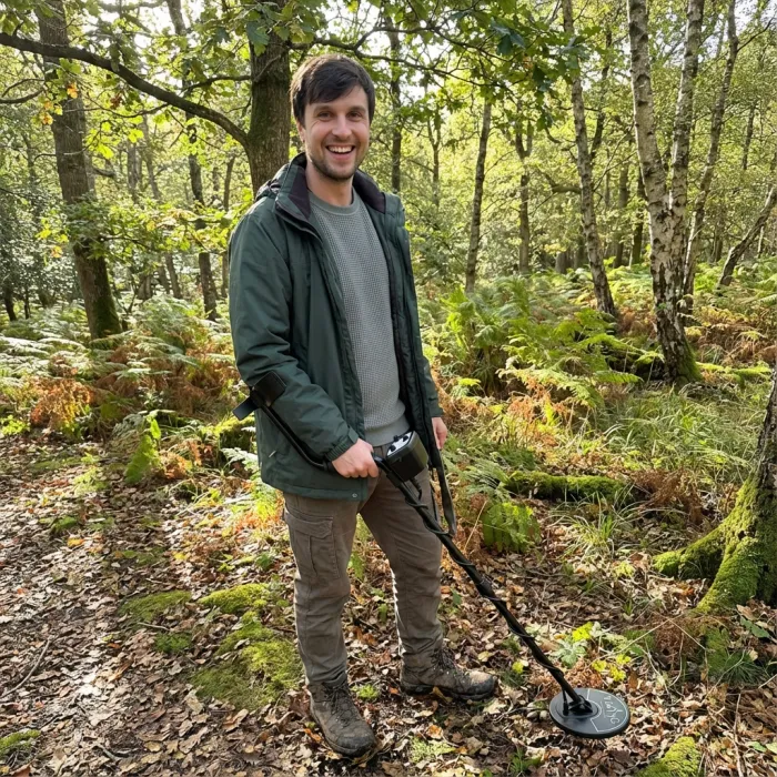 Viking 5 Metal Detector Review UK | Iron & Dirt