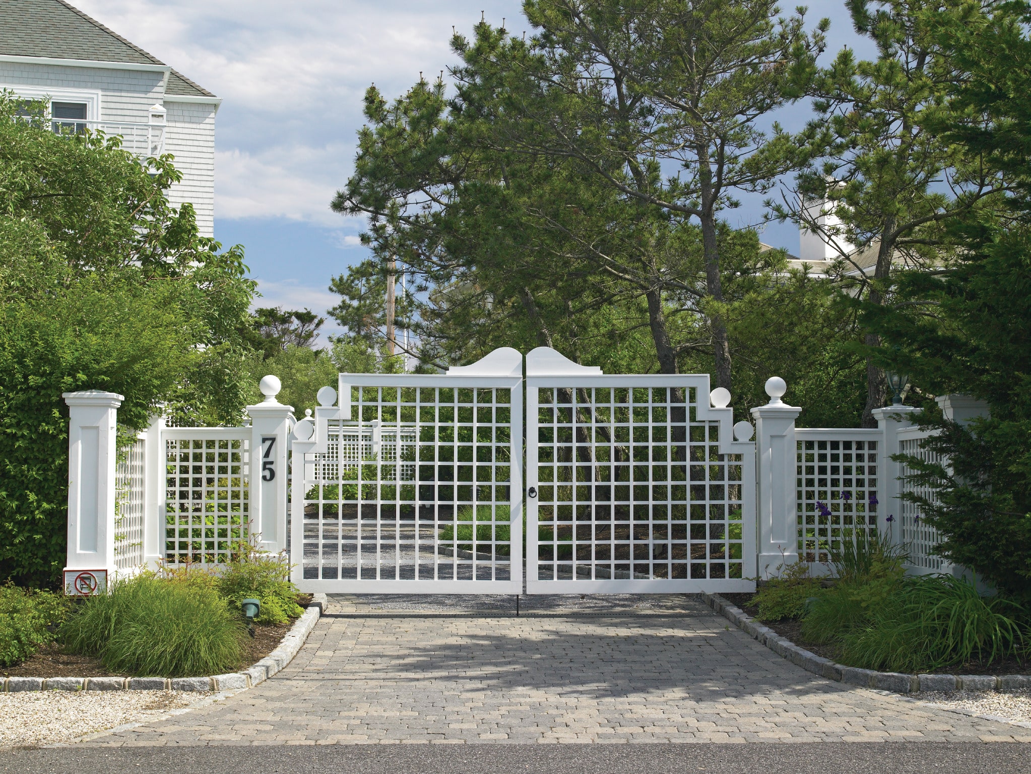 Custom Driveway Barrier 19 Sculptural And Ornamental Driveway Gate