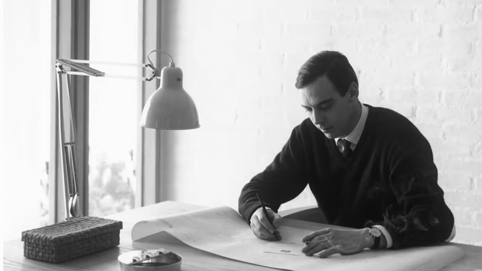 Skrivebord – Handle tidløse skrivebord i moderne design fra Poul ...