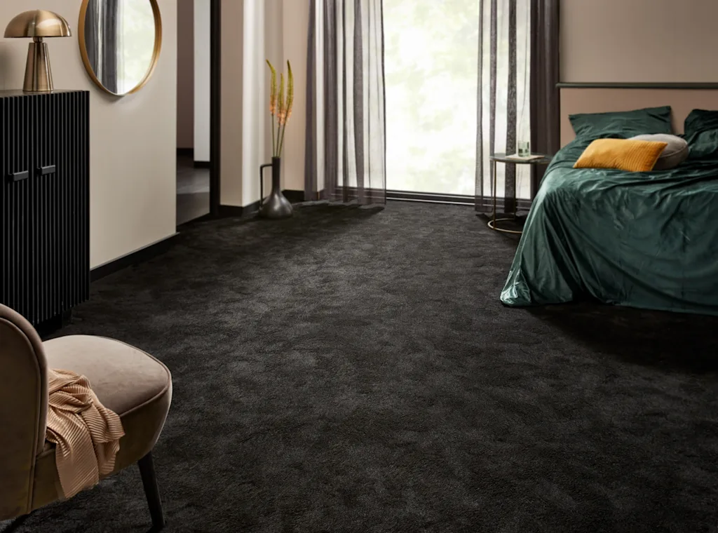 Woondroom: een luxe slaapkamer met hoogpolig tapijt | Kwantum