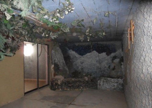 These Truly Ugly Houses Make Yours Look Good (PHOTOS) | CafeMom.com