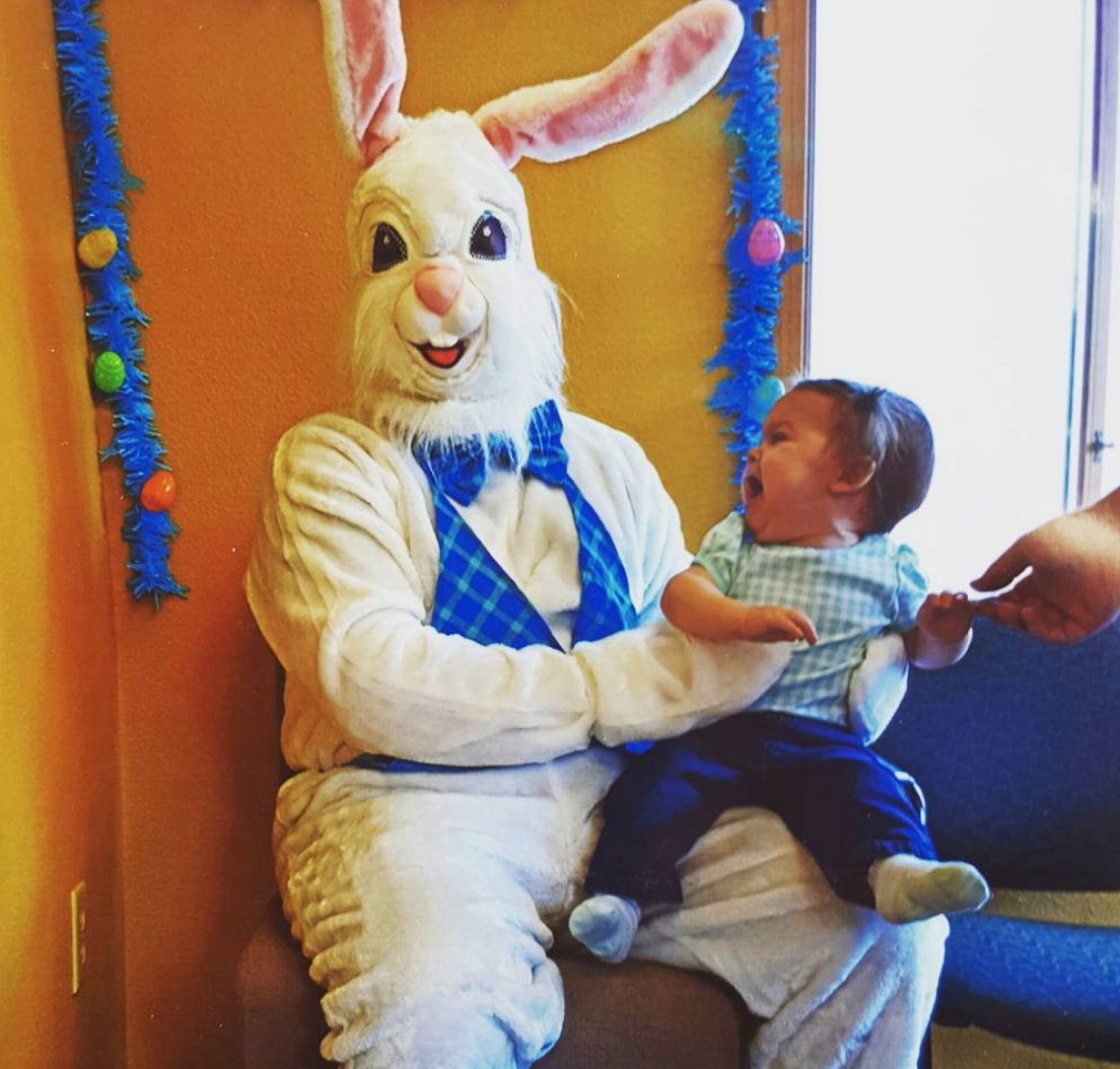 11 Easter Bunny Photo Fails That Will Crack Parents Up | CafeMom.com