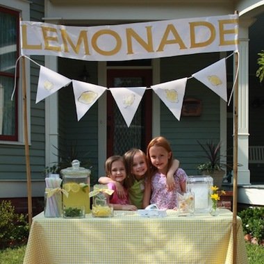 6 Adorable & Lovable Lemonade Stands for Summer | CafeMom.com