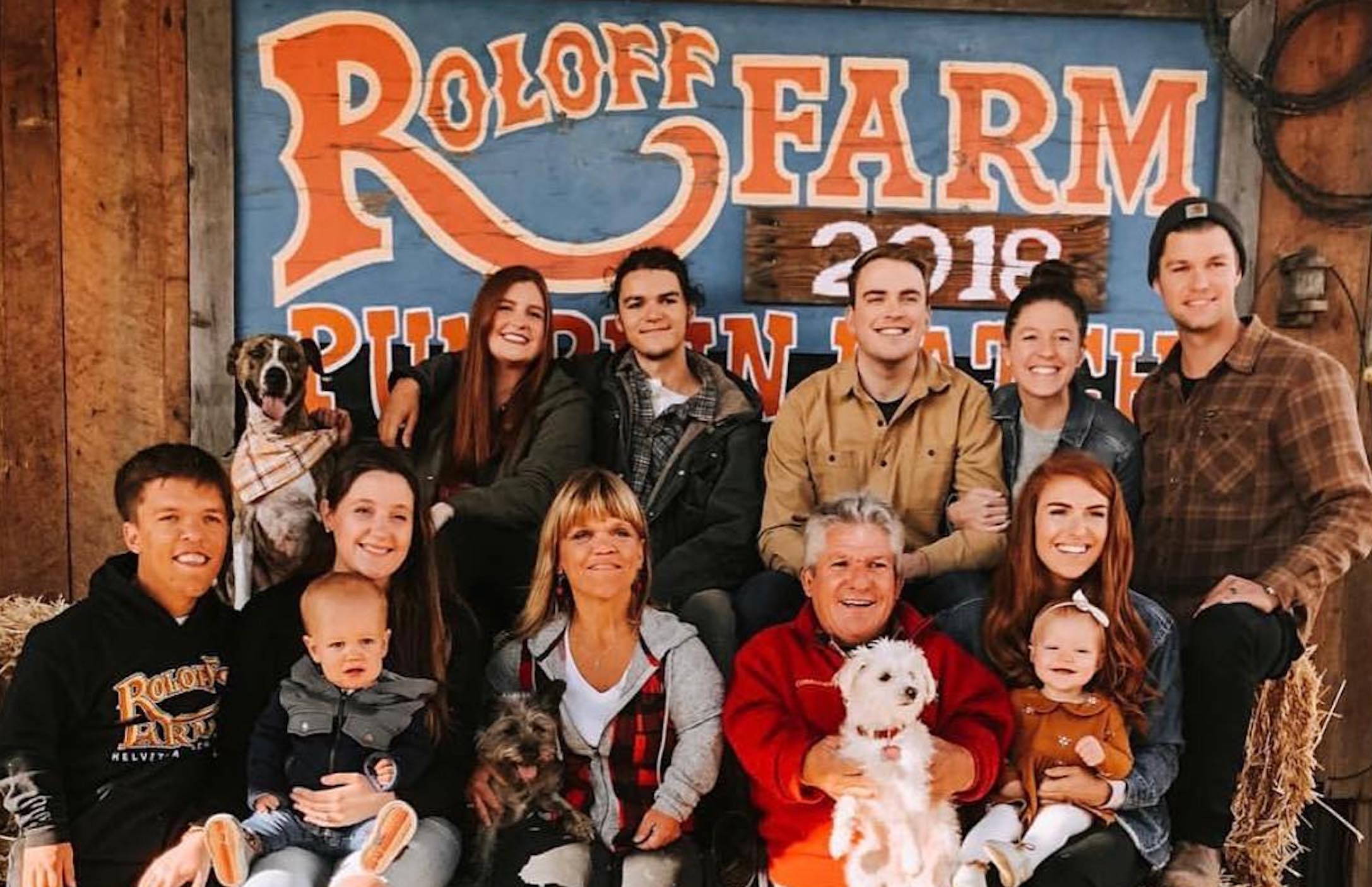 18 Fall Family Photo Ideas Inspired by the Roloffs | CafeMom.com
