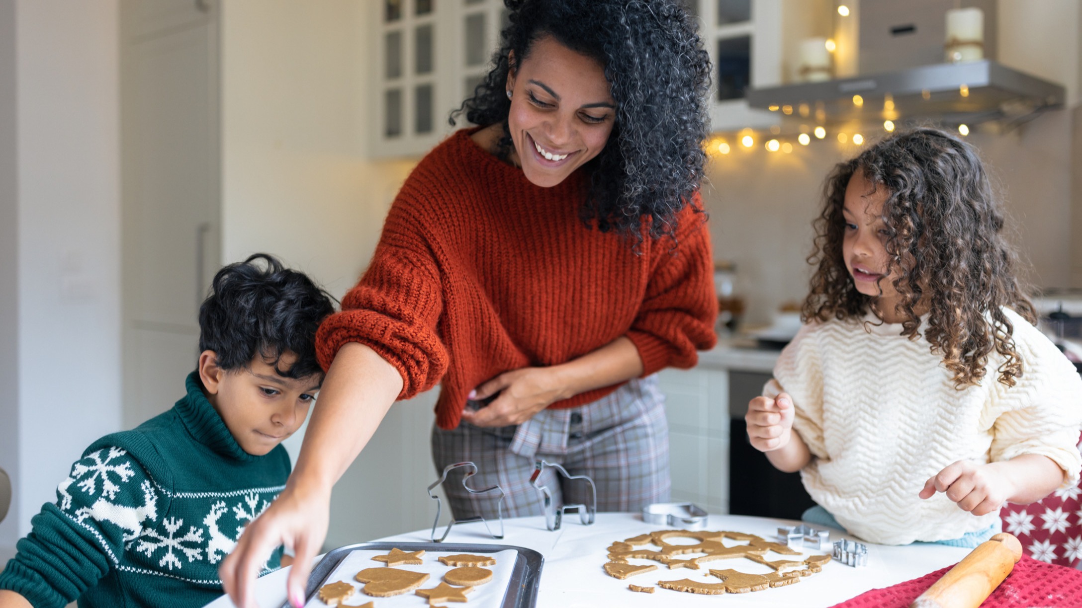 Low-Effort Holiday Traditions Perfect for Overwhelmed Parents | CafeMom.com