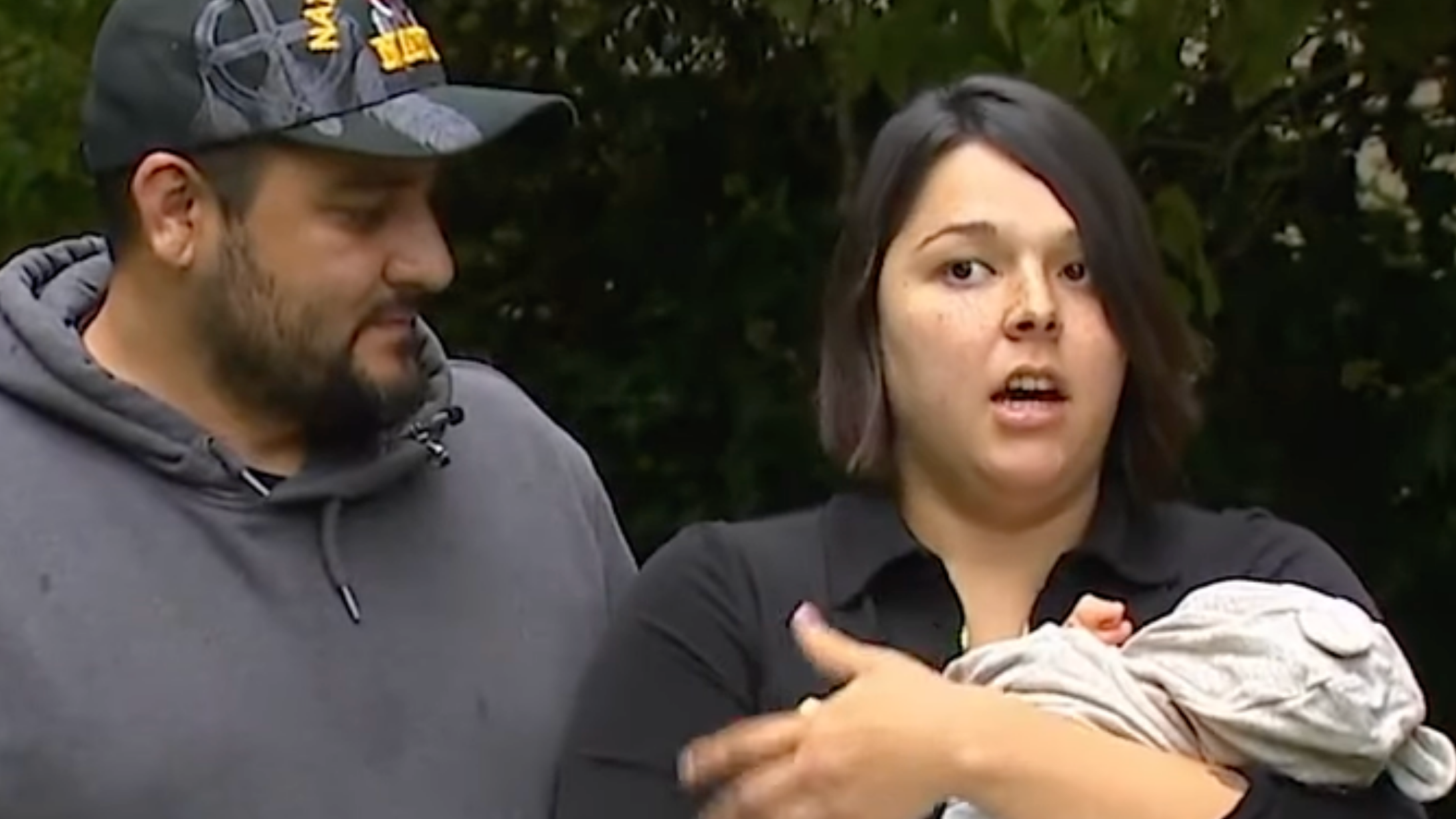 New Mom Says Restaurant Owner Told Family To ‘Never Come Back’ After ...
