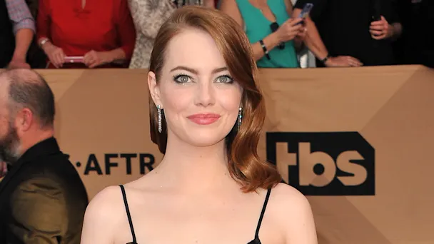 Emma Stone Shares a Sweet Shout Out to Daughter Louise in Oscars ...