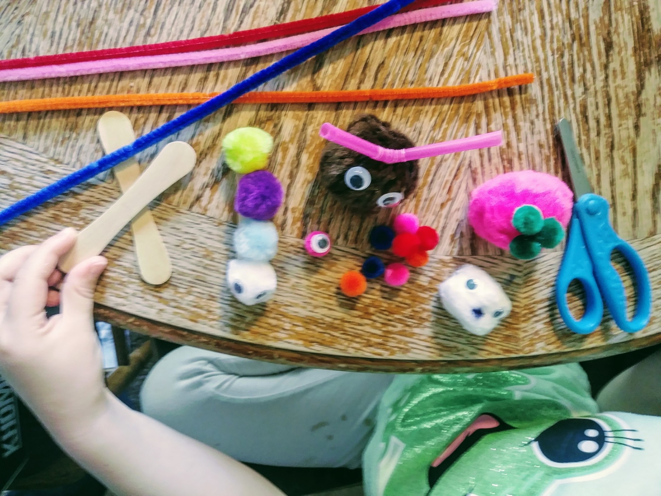 15 Ideas for Keeping Toddlers Busy While Working From Home | CafeMom.com