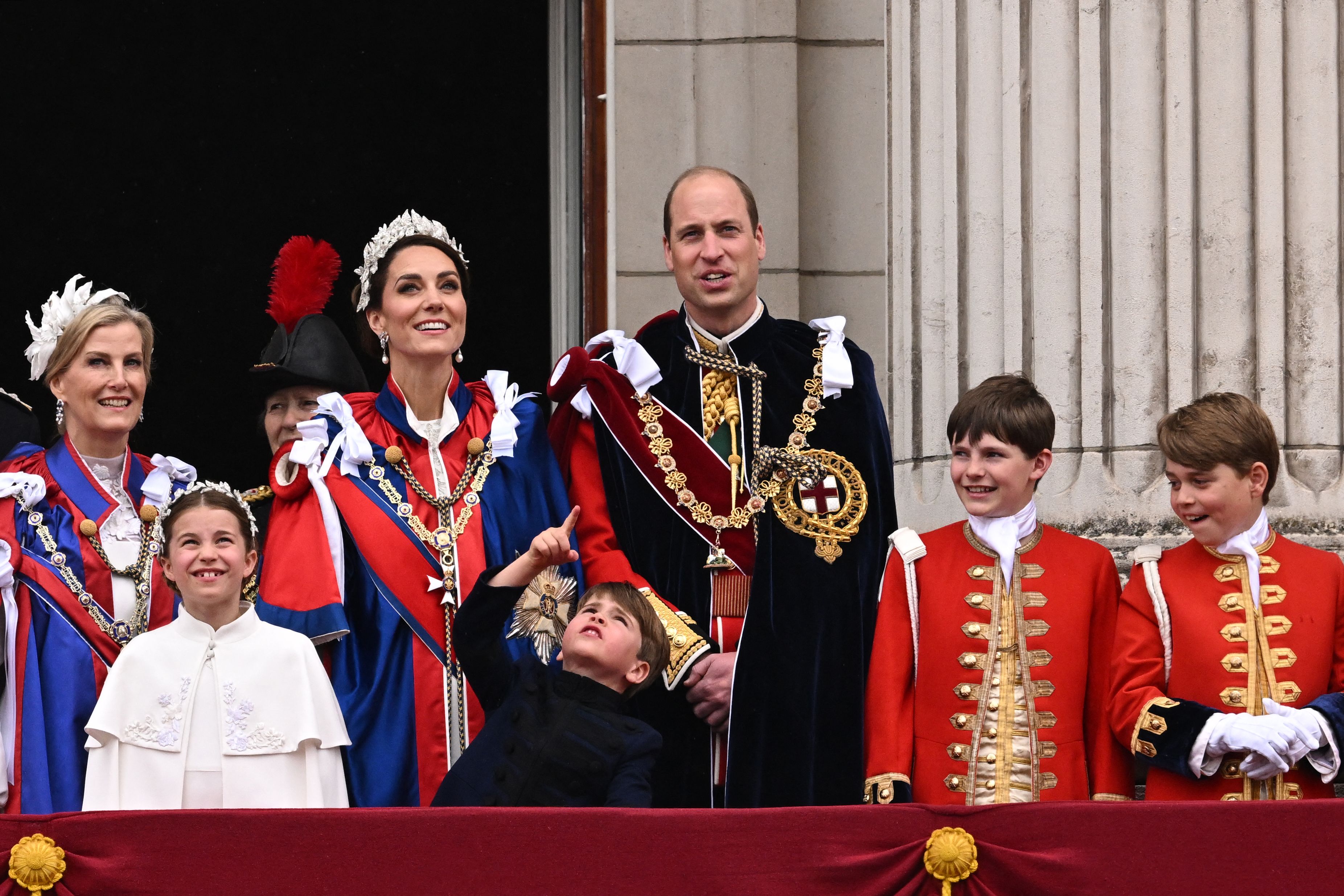 Princess Charlotte Helps Keep Prince Louis Calm at Coronation, But His ...
