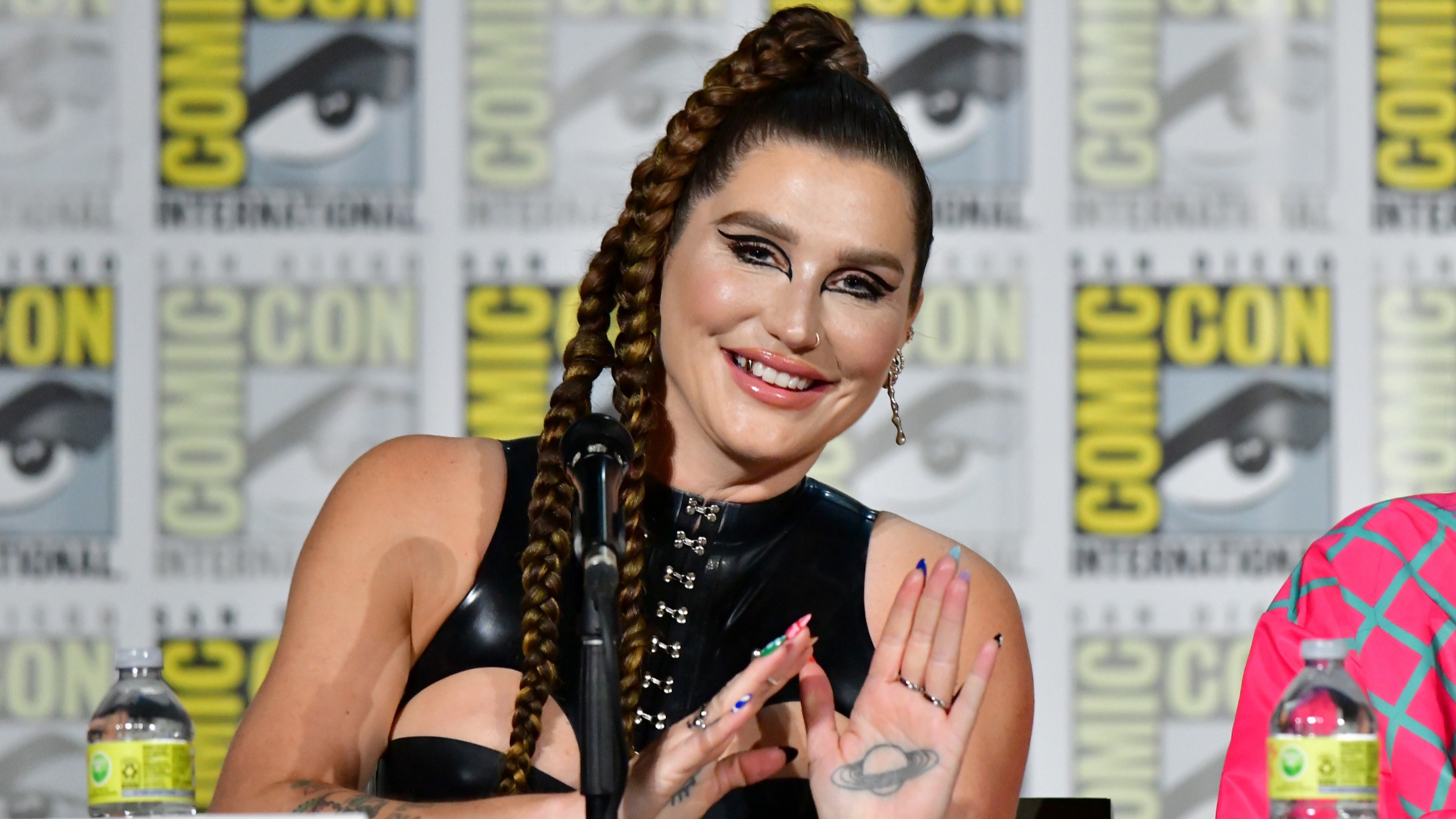 Kesha Says She Almost Died During 'Horrifying' Fertility Procedure ...