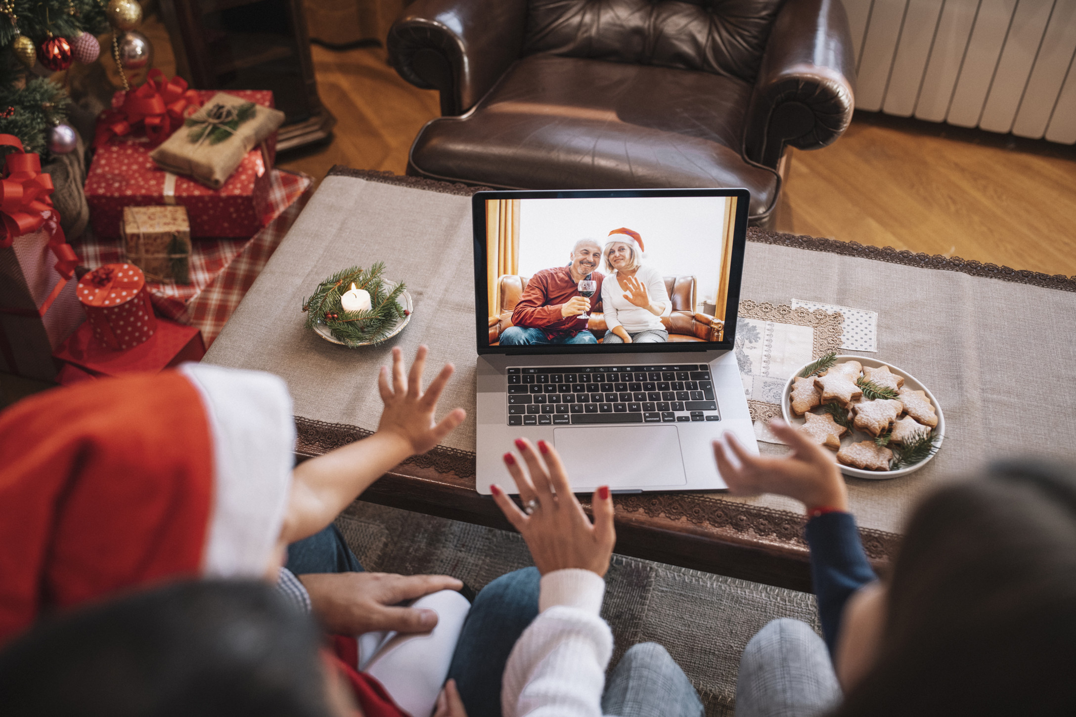 FYI, Staying Home This Christmas Doesn't Make You a Bad Person ...