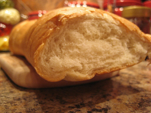 7 Best Chain Restaurant Bread Baskets | CafeMom.com