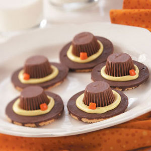 Delicious & Adorable Pilgrim Hat Cookies for Thanksgiving Fun | CafeMom.com