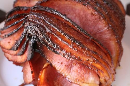 Easy Baked Ham Recipe for a Delicious Easter Feast | CafeMom.com