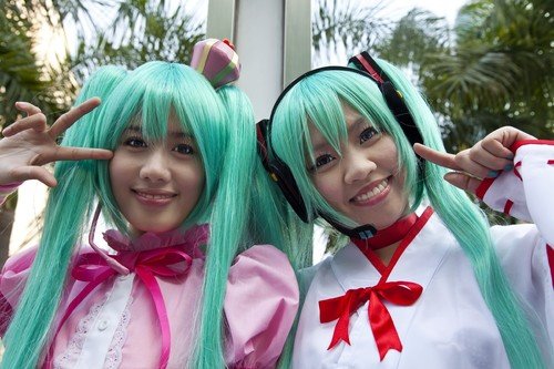 10 Cosplay-Inspired Costumes for the Daring Mom (PHOTOS) | CafeMom.com