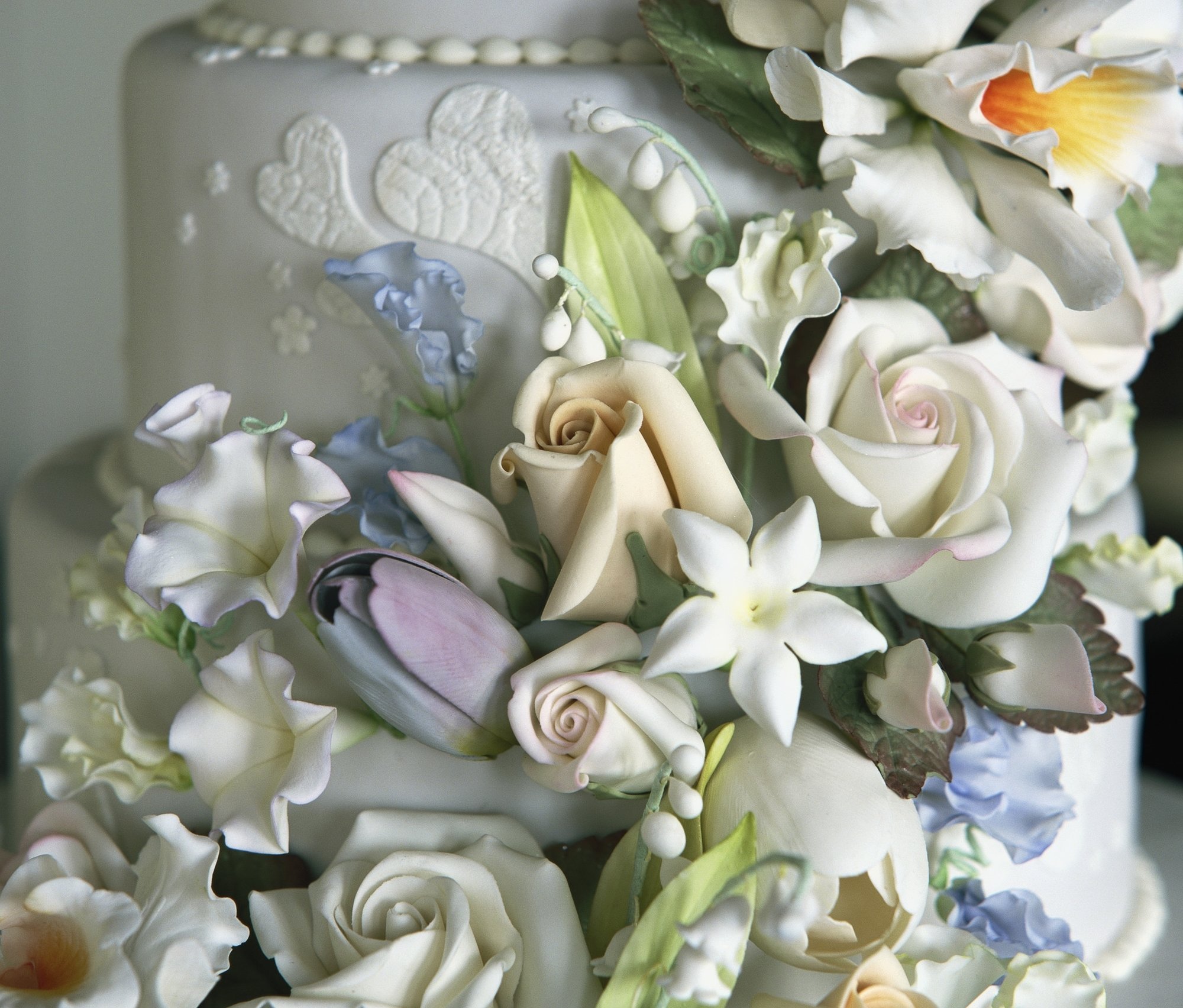 10 Over-the-Top Wedding Cakes We Can’t Believe Exist (PHOTOS) | CafeMom.com