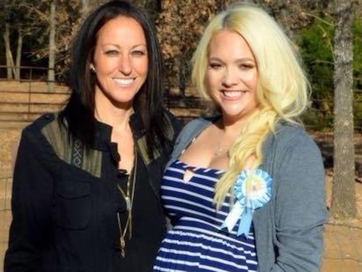 Two Moms Carried the Same Baby for the First Time Ever | CafeMom.com