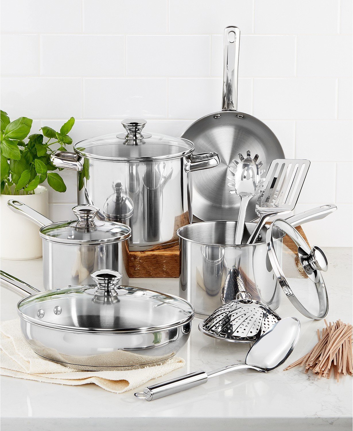 The Stainless Steel Cookware Set of Your Dreams Is $80 Off | CafeMom.com