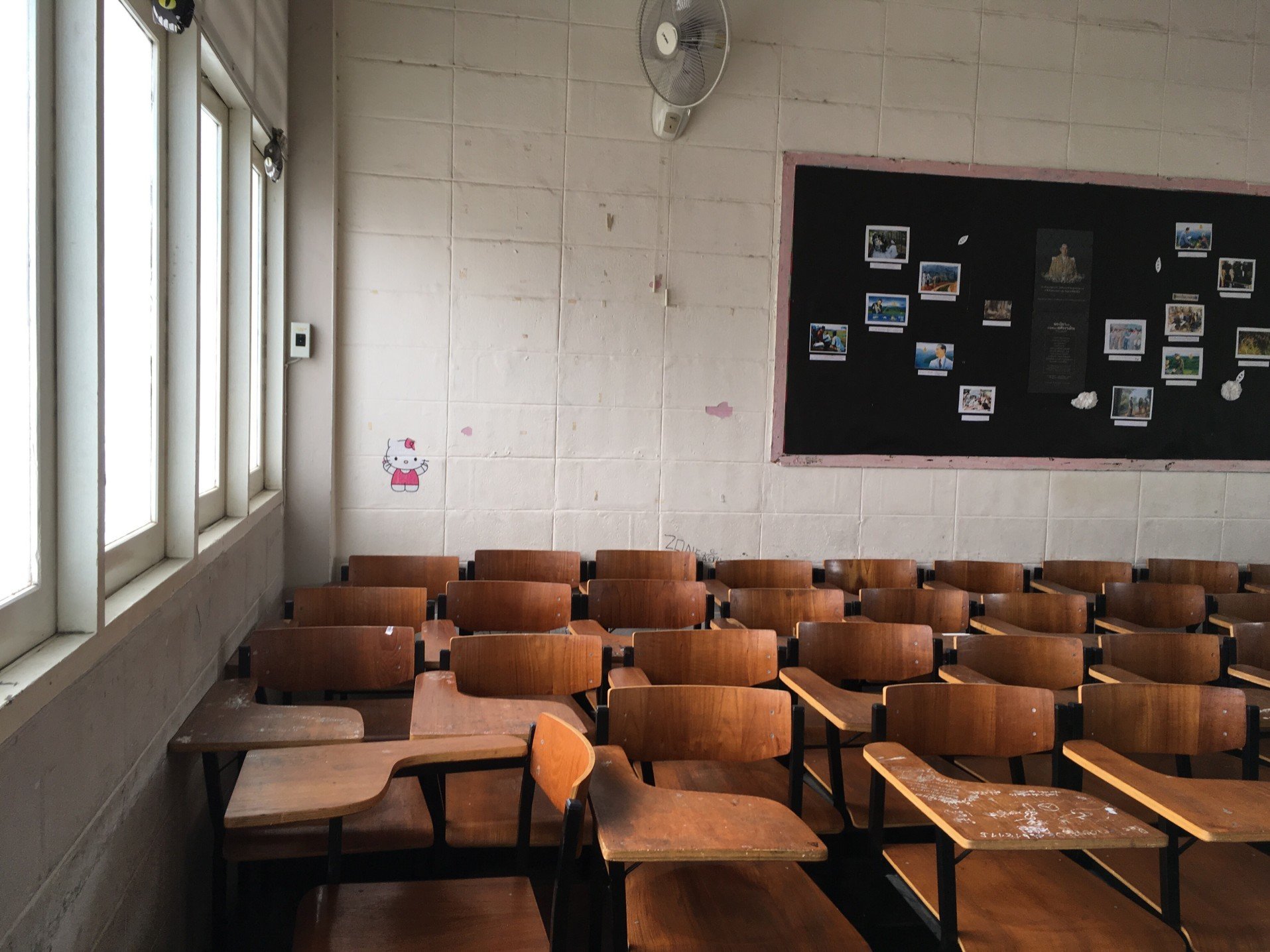 School Has 'Go Buckets' of Kitty Litter in Case of Lockdown | CafeMom.com