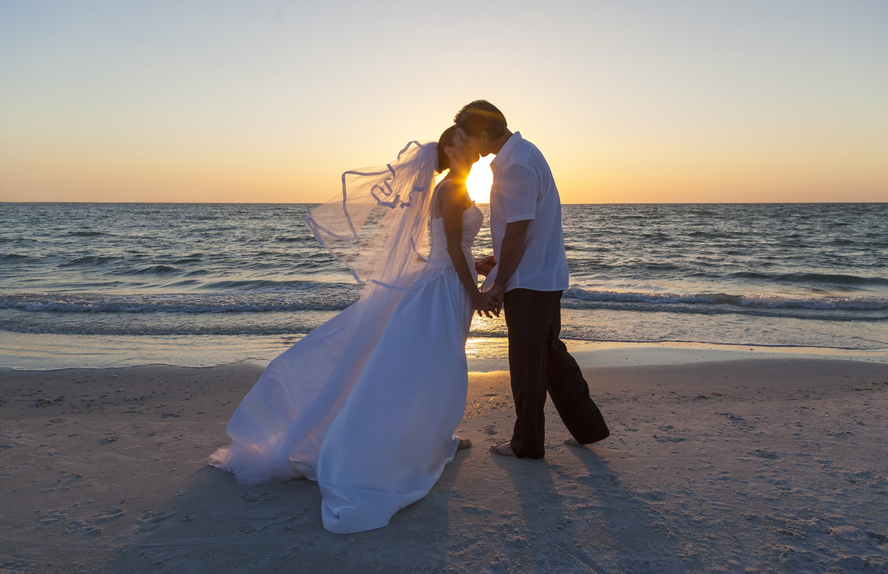 Bride Gets Slammed for Throwing a 'Sunrise Wedding' | CafeMom.com
