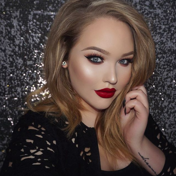 Where Should I Get My Makeup Done For Christmas? | CafeMom.com