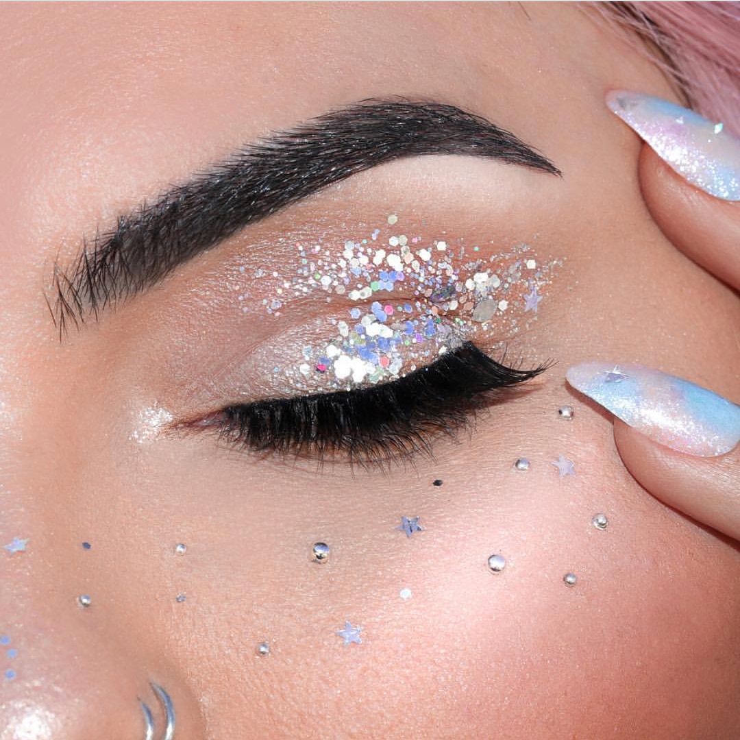 How to make glitter paste for your hair, face, and body | CafeMom.com