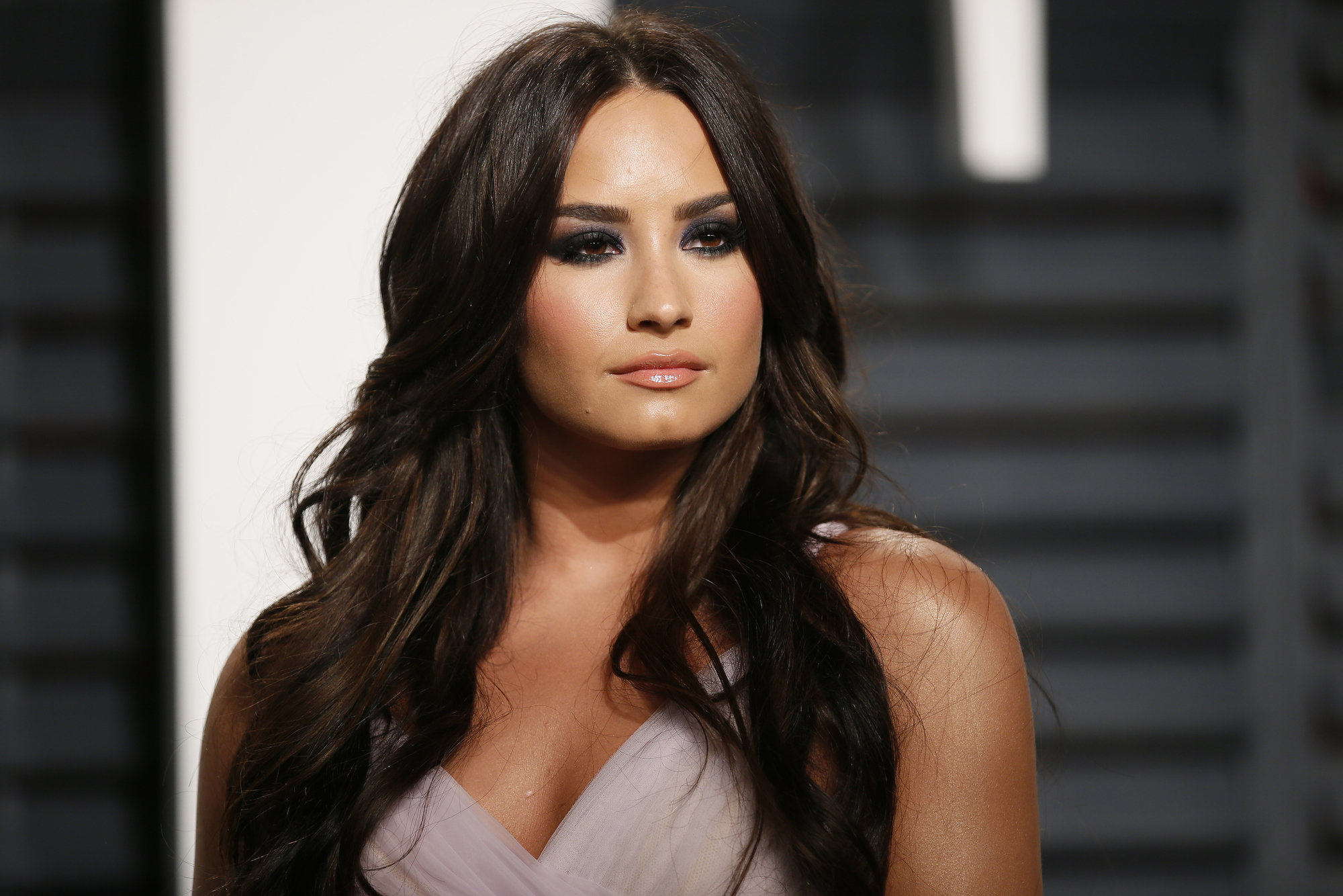 9 celebrities who proudly show off their stretch marks | CafeMom.com