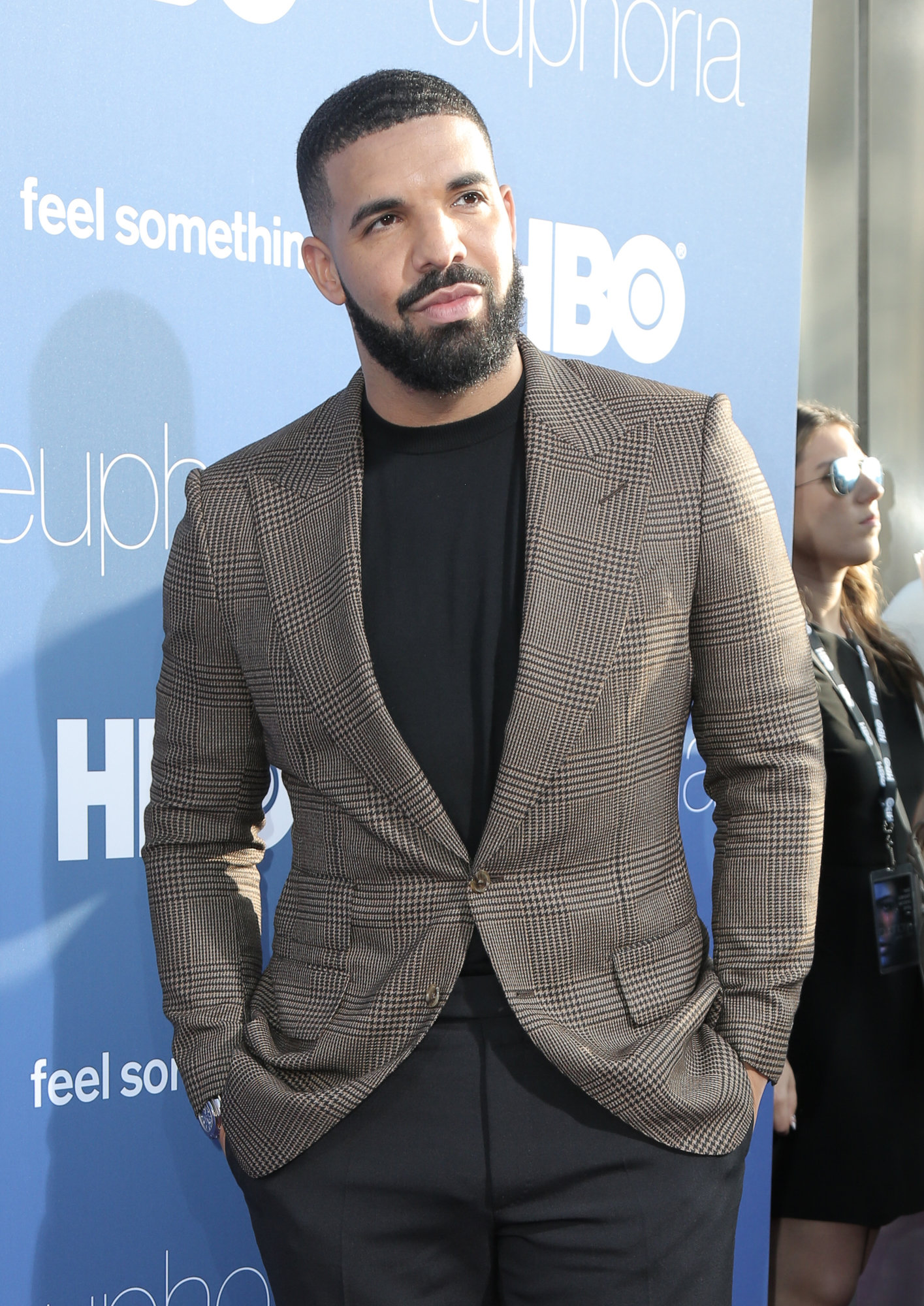 Drake Filmed The ‘Tootsie Slide’ Video In His Own House | CafeMom.com