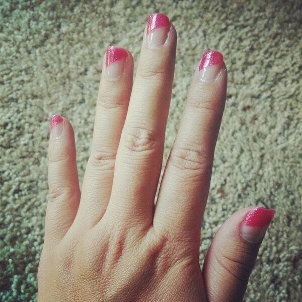 10 Beautiful, Beachy Manicures You Can Do at Home (PHOTOS) | CafeMom.com